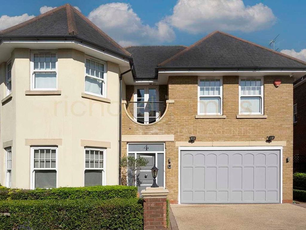 6 bed detached house for sale in Courtgate Close, London NW7, £ ...