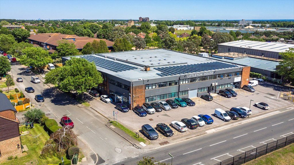 Light industrial to let in Unit 18A Littleton House, Ashford, Middlesex ...