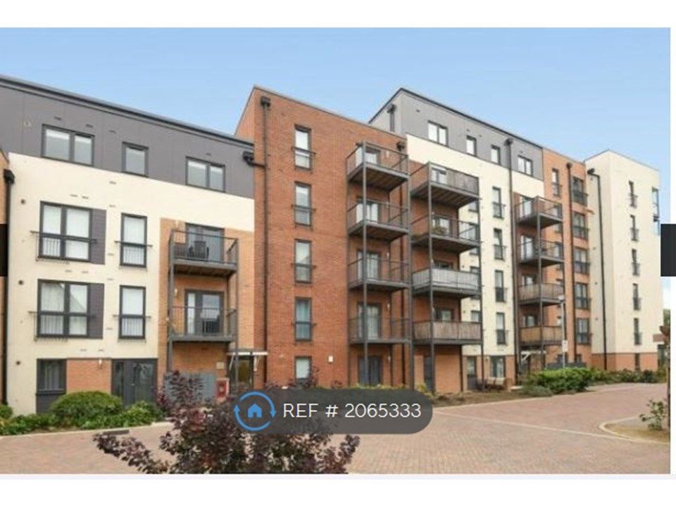 2 bed flat to rent in Fairthorn Road, London SE7, £2,000 pcm - Zoopla