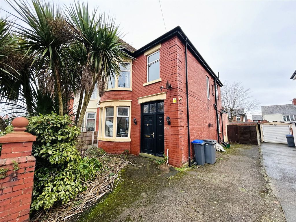 3 Bed Semi Detached House For Sale In Calder Road Blackpool