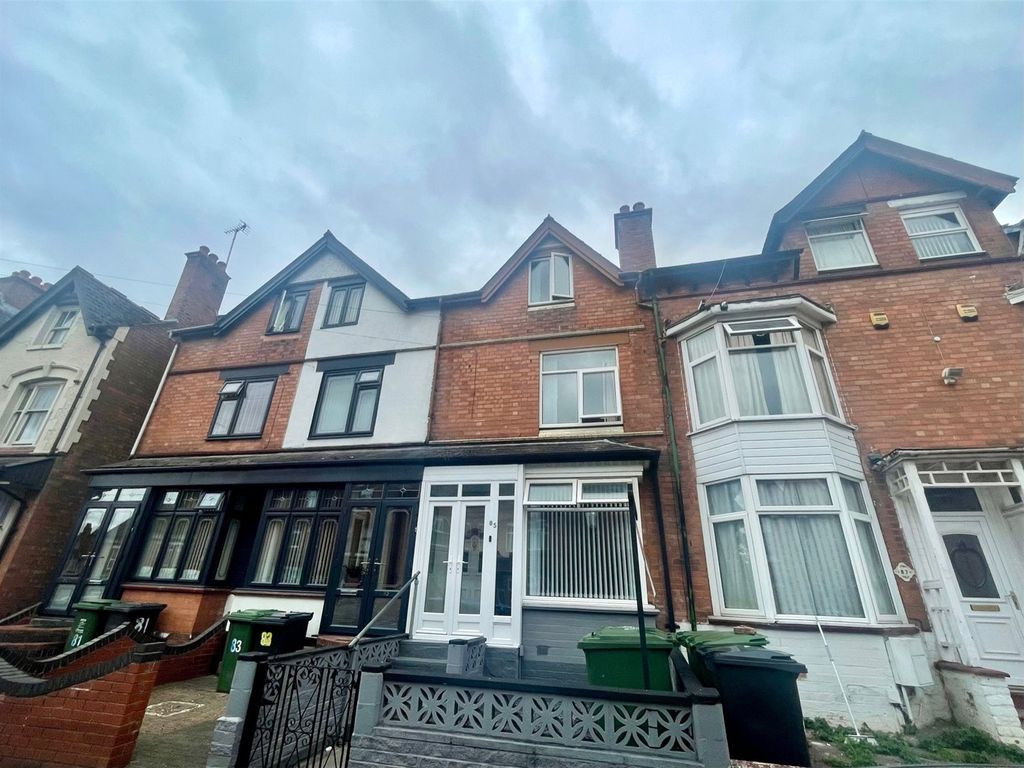 4 bed terraced house for sale in Other Road, Redditch B98 - Zoopla