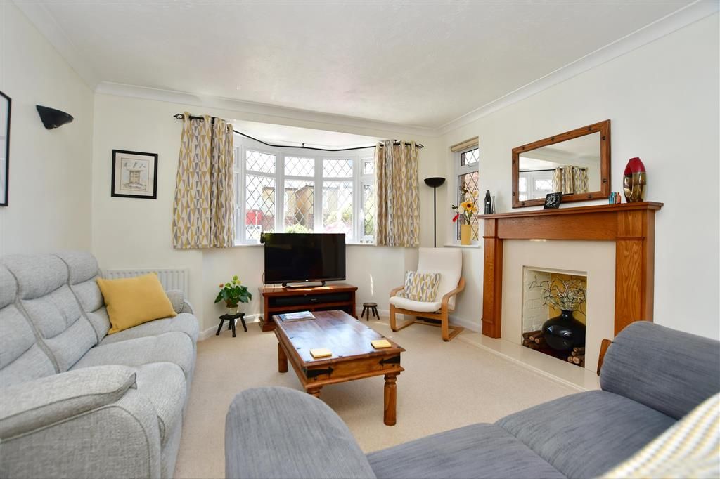 3 Bed Detached House For Sale In Zetland Avenue Darland Gillingham
