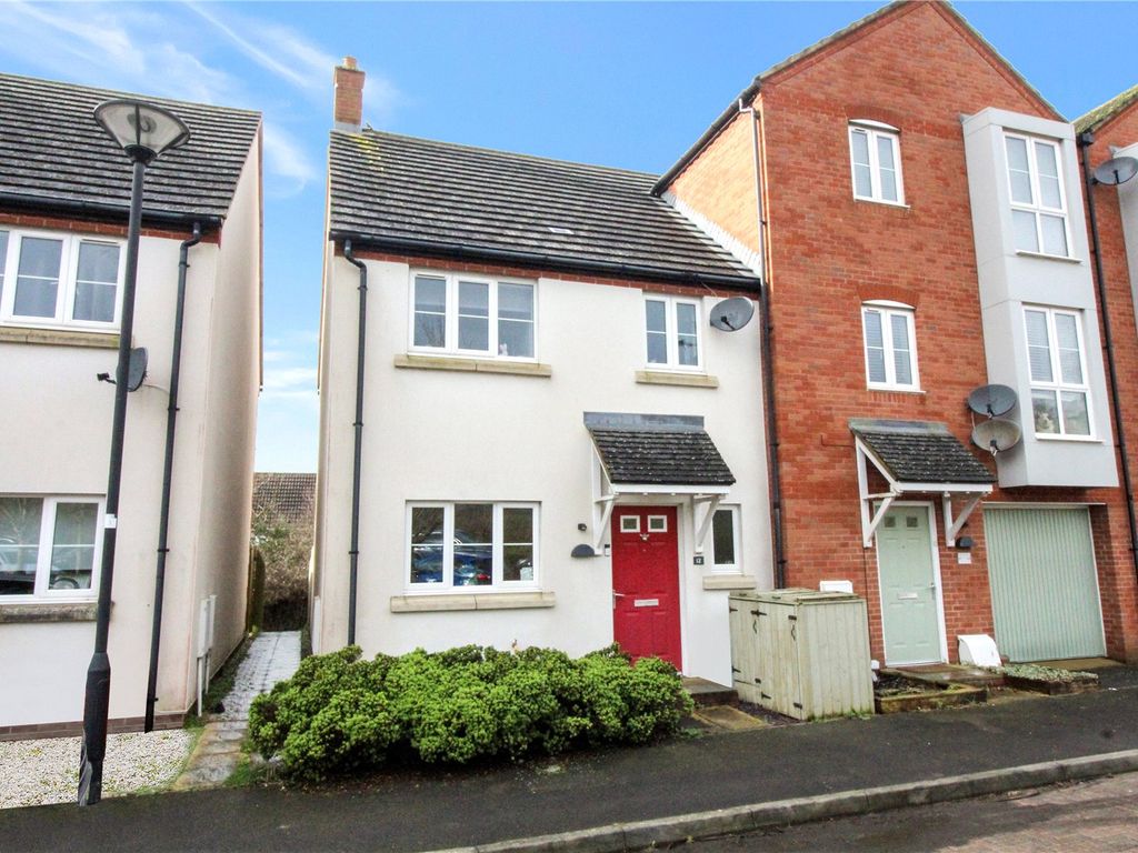 3 Bed End Terrace House For Sale In Delius Close Swindon Wiltshire