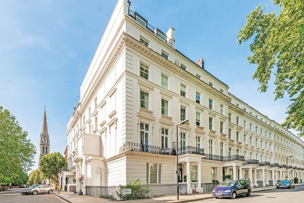 2 bed flat to rent in Princes Square, London W2, £3,900 pcm - Zoopla