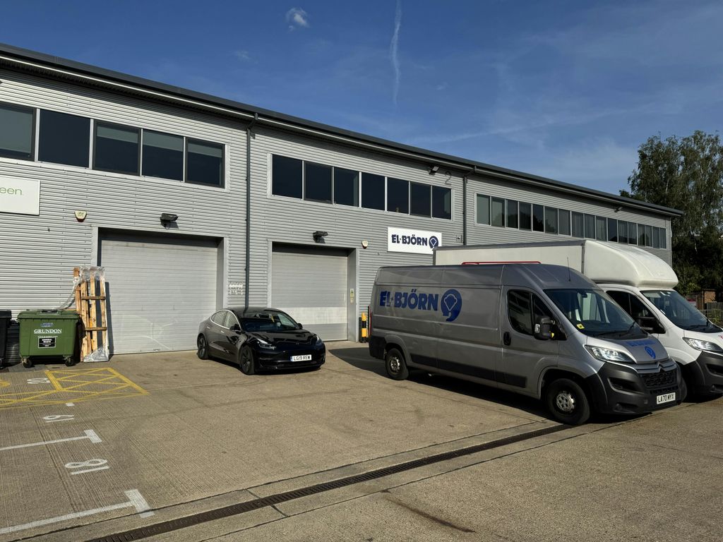 Unit 2, Oyster Park, West Byfleet KT14, Industrial to let, Non quoting ...