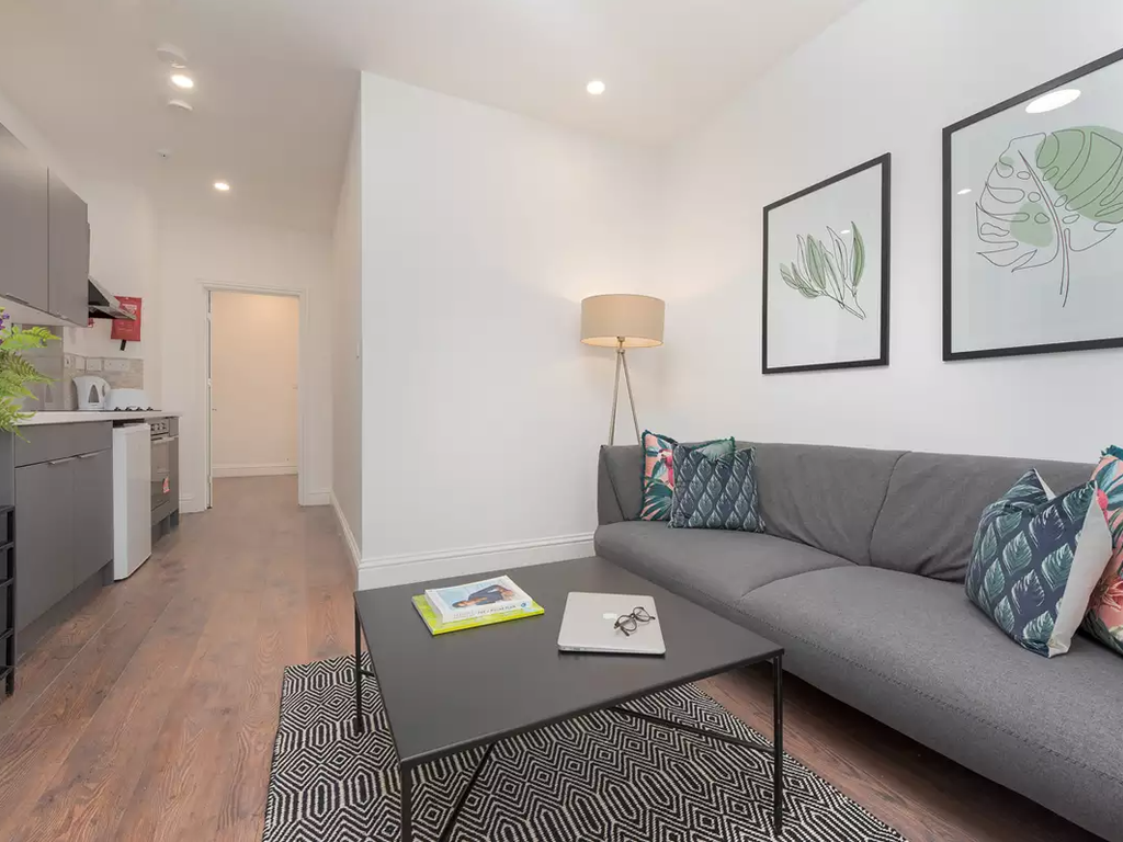 1 bed flat to rent in Warwick Road (D4/119), Earls Court, London SW5, £ ...