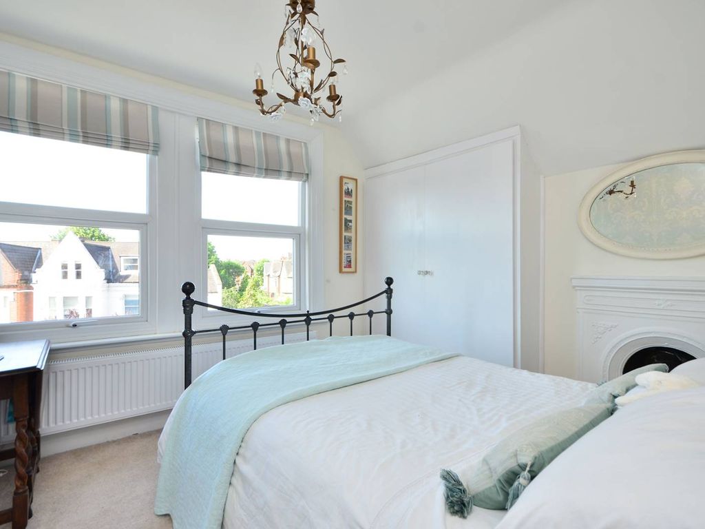 2 bed flat to rent in Ritherdon Road, Heaver Estate, London SW17, £ ...