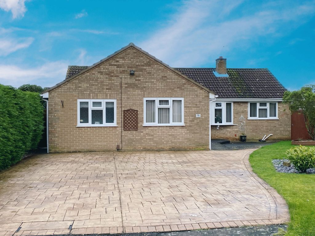 3 Bed Detached Bungalow For Sale In Manchester Way Grantham Ng31 £