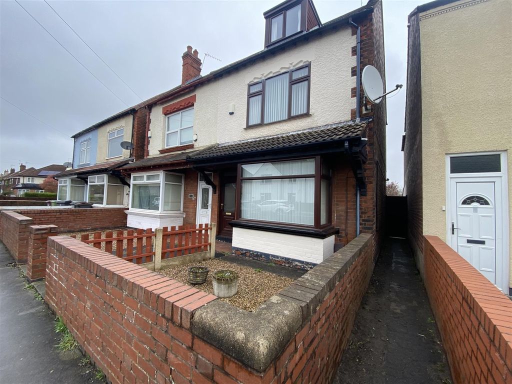 3 bed property for sale in Burlington Avenue, Langwith Junction ...