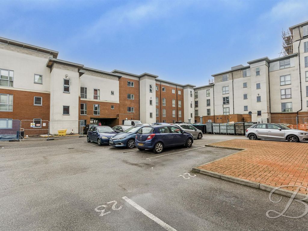 1 bed flat to rent in Stockwell Gate, Mansfield NG18, £650 pcm - Zoopla