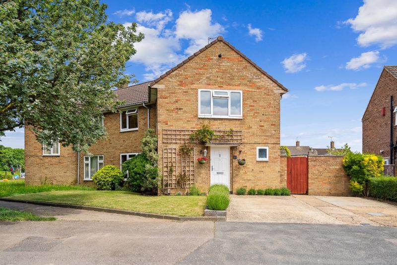4 Bed Semi Detached House For Sale In Homefield Road Hemel Hempstead
