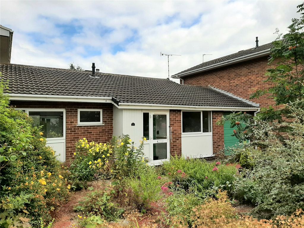 2 bed bungalow for sale in Dale Close, West Bridgford, Nottingham ...