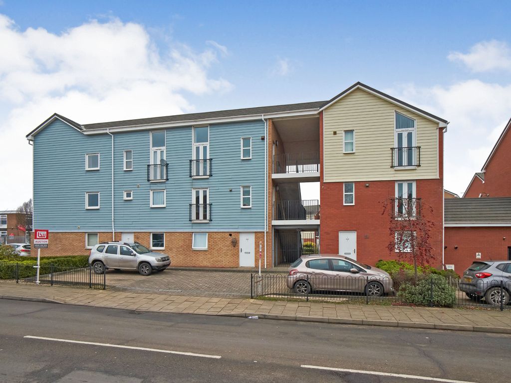 1 bed flat for sale in Tangmere Drive, Birmingham B35 - Zoopla
