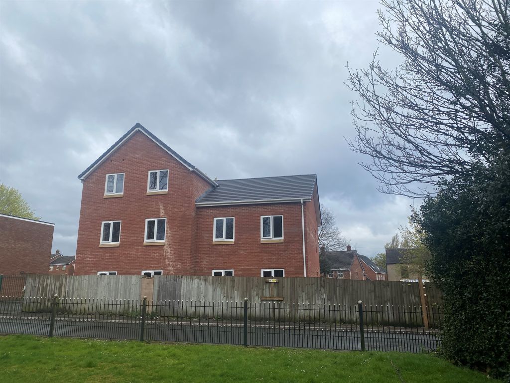 New home, 1 bed flat for sale in The Green, Bloxwich, Walsall WS3, £120,000 - Zoopla