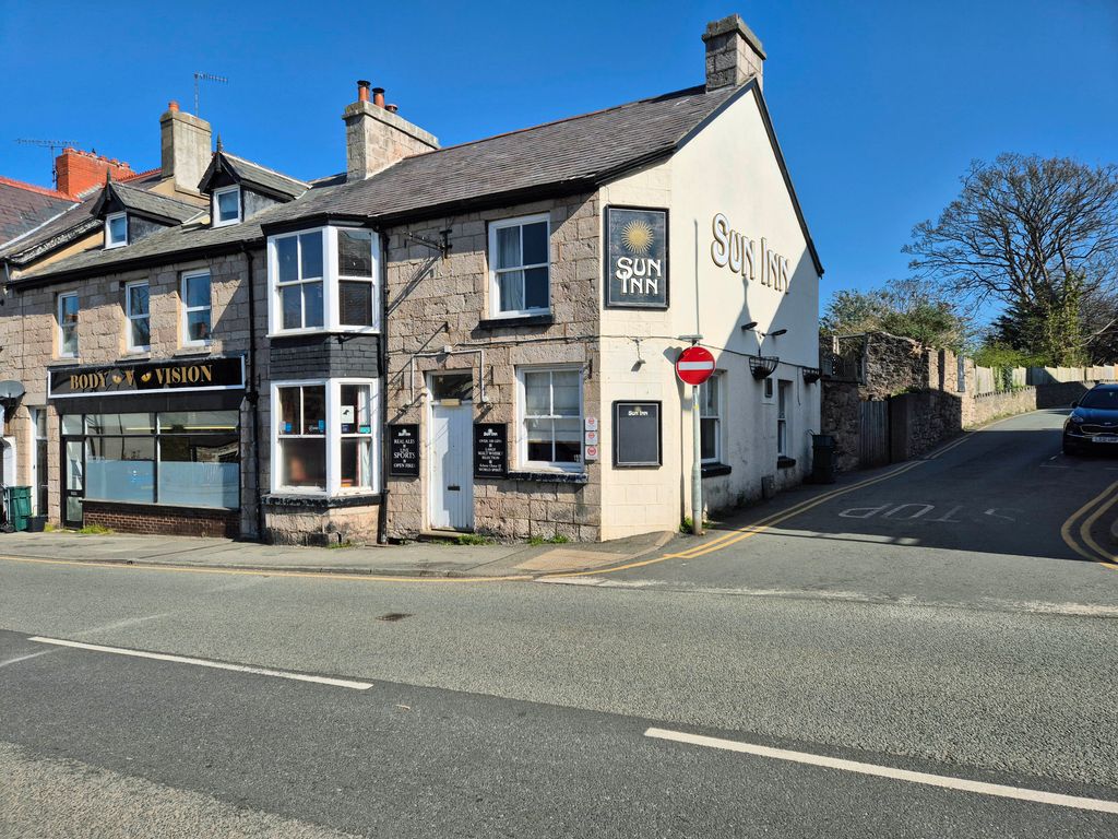 Pub/bar for sale in Abergele Road, Colwyn Bay LL29, £165,000 - Zoopla