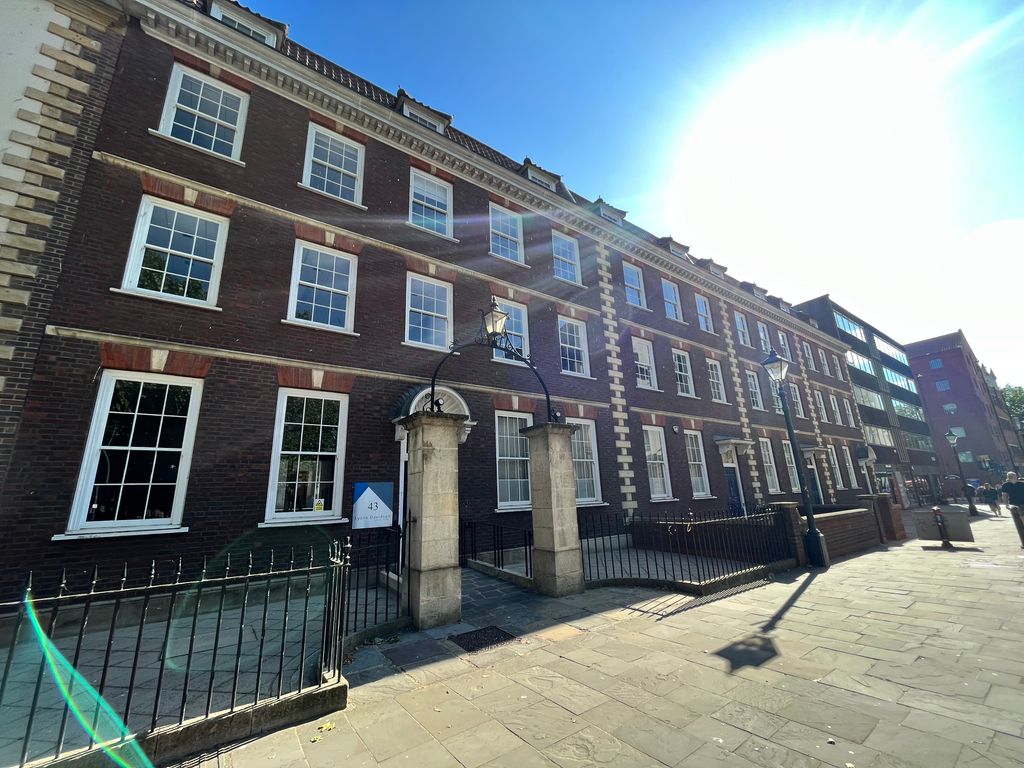 Office to let in 43 Queen Square, Queen Square, Bristol BS1, £56,143 pa ...