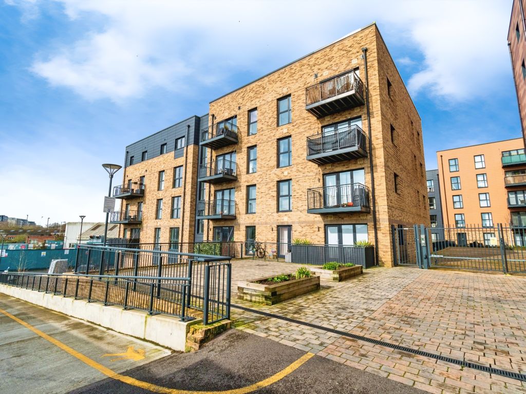 New home, 2 bed flat for sale in Thomas Blake Avenue, Southampton ...