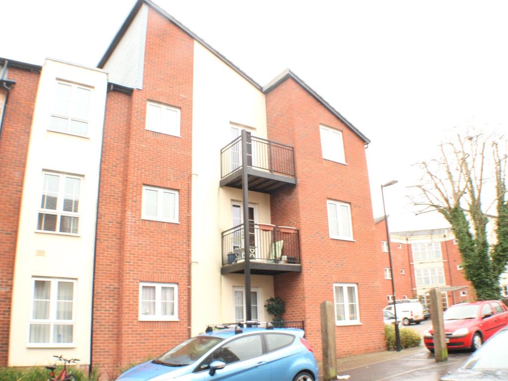 3 Bed Shared Accommodation To Rent In Bartholomews Square Horfield