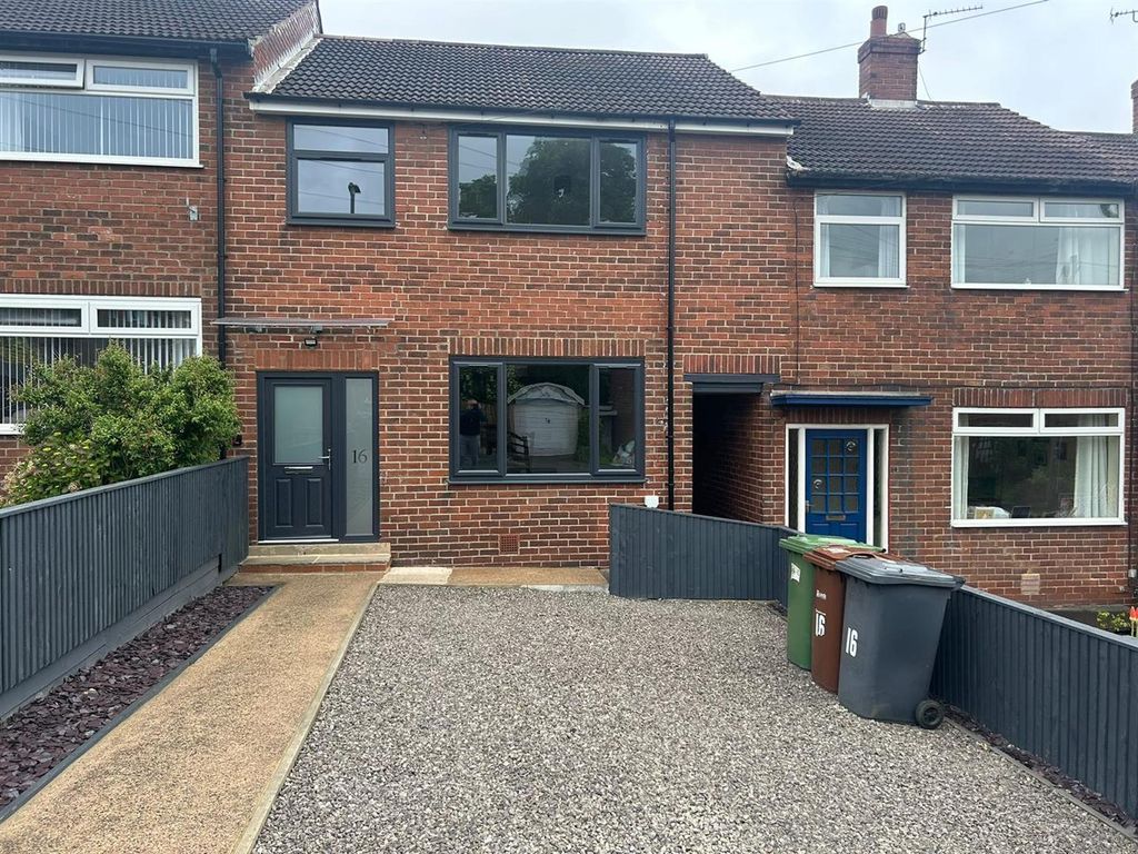 3 Bed Town House To Rent In Kellett Walk Wortley Leeds Ls12 £1 050