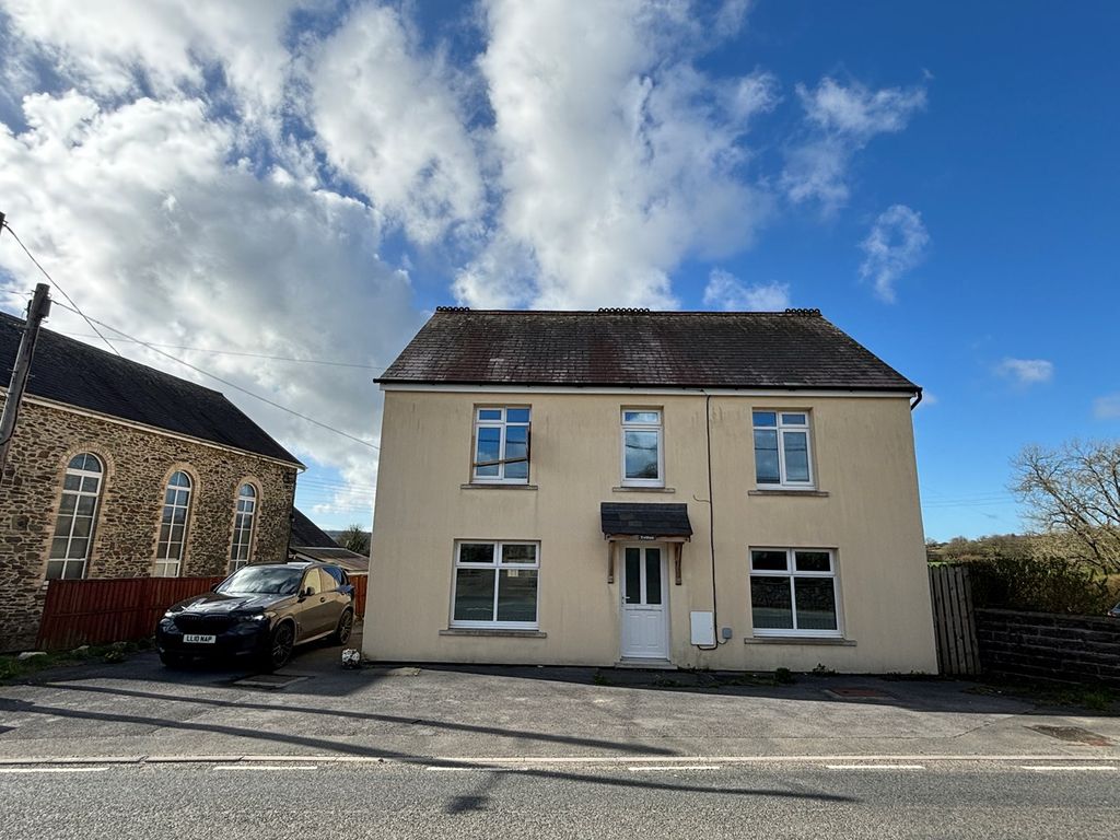 5 bed detached house for sale in Gwyddgrug, Pencader SA39, £265,000 ...