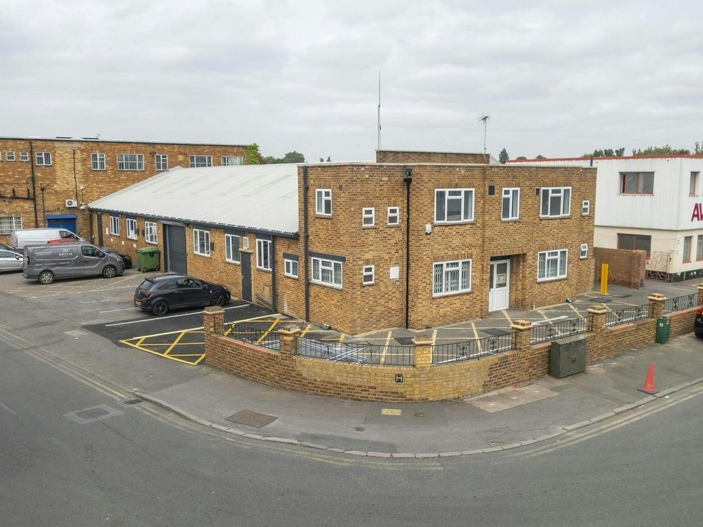 Airport House, 1 David Road, Poyle SL3, Industrial to let, Non quoting ...