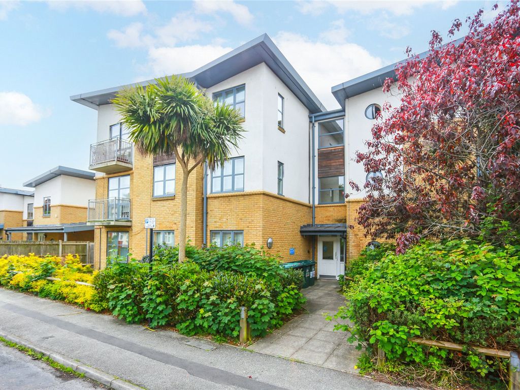 2 bed flat for sale in Denmark Road, Portslade, East Sussex BN41, £ ...