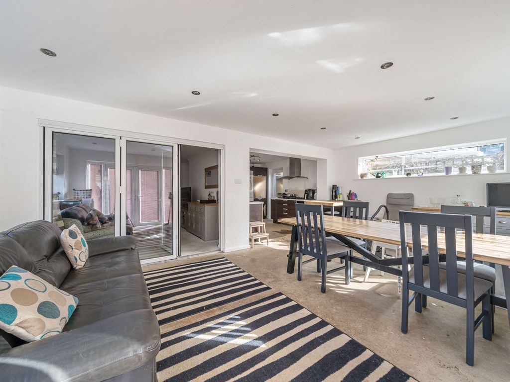 3 bed detached bungalow for sale in Springvale Road, Winchester SO23 ...