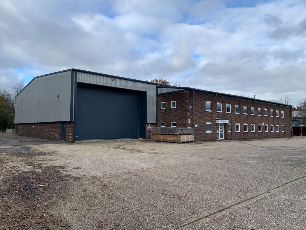 Industrial to let in Shamrock Enterprise Centre, Wingate Road, Gosport ...