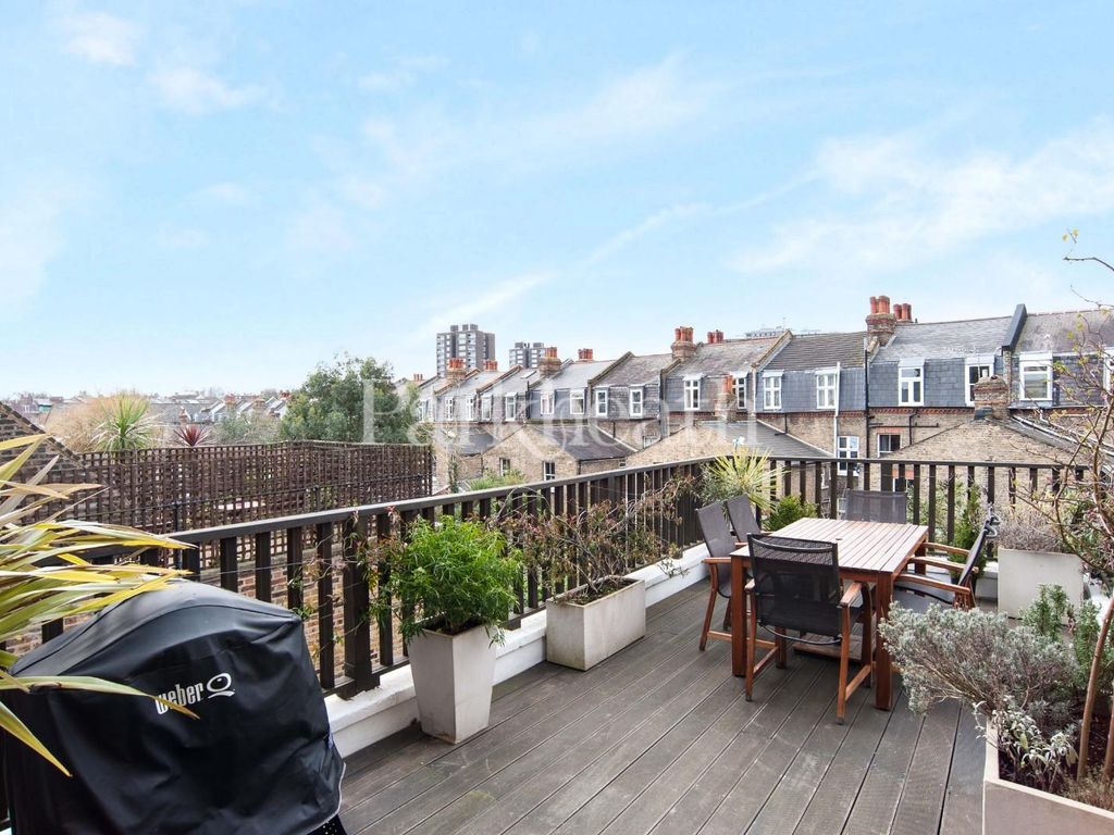 3 bed flat to rent in Roderick Road, London NW3 - Zoopla