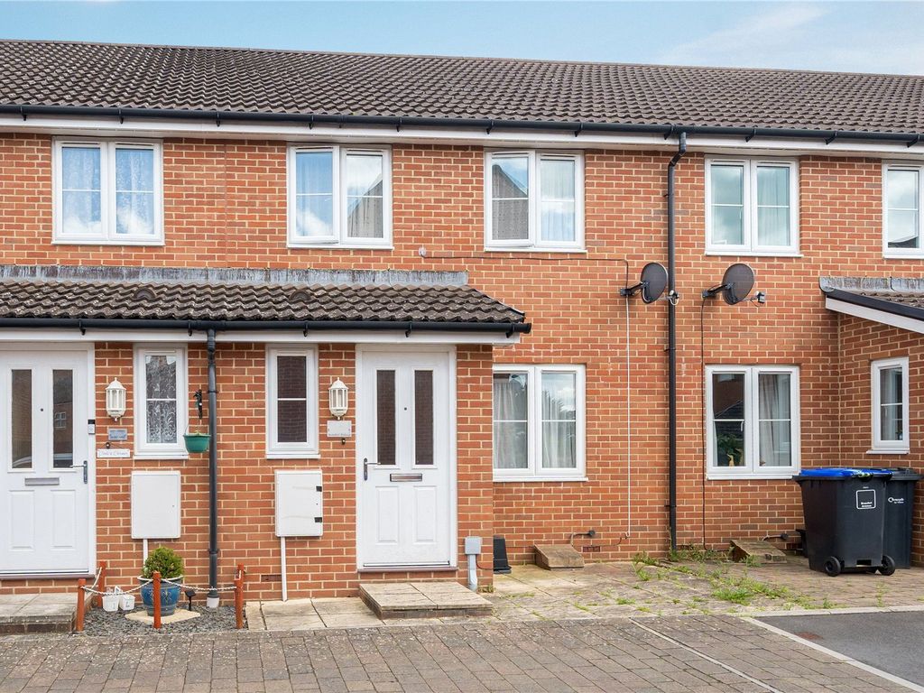 3 bed terraced house for sale in Beaufort Avenue, Royal Wootton Bassett ...