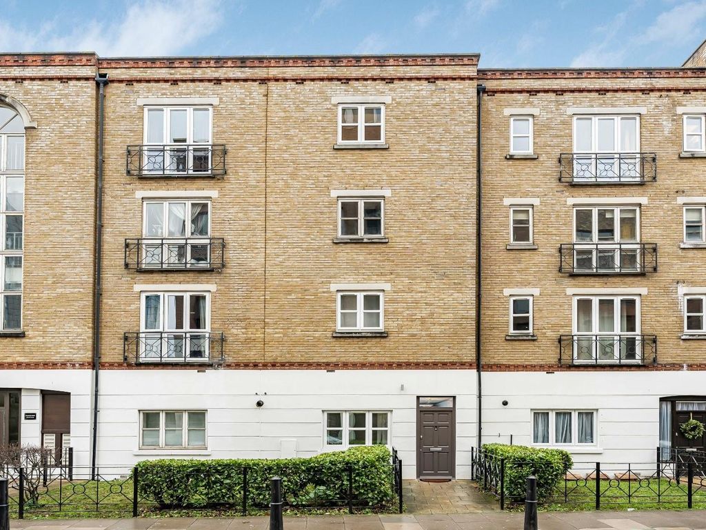 3 bed flat for sale in Raven Row, Whitechapel, London E1, £500,000 - Zoopla