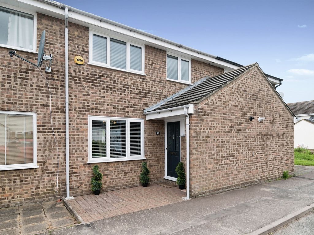 3 bed terraced house for sale in Stablecroft, Springfield, Chelmsford ...