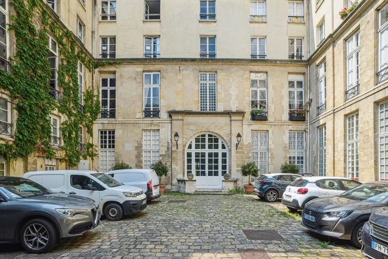 1 bed apartment for sale in Paris 3Ème, 75003, France, £923,069 - Zoopla