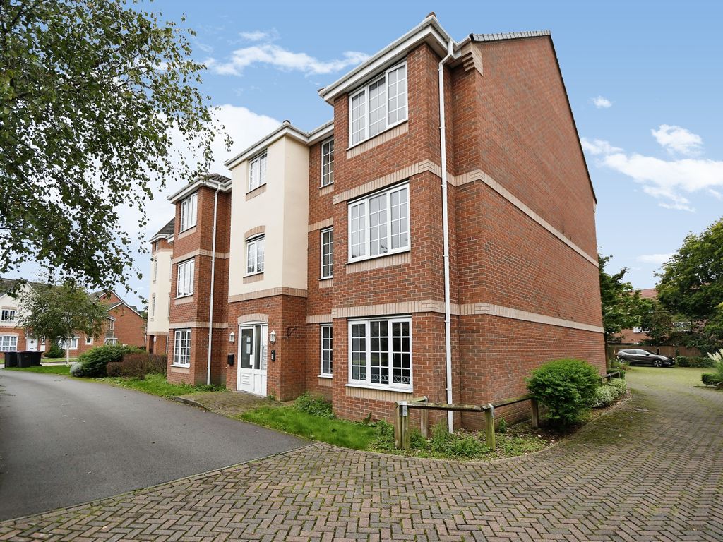 2 bed flat for sale in Tiber Road, North Hykeham, Lincoln, Lincolnshire ...