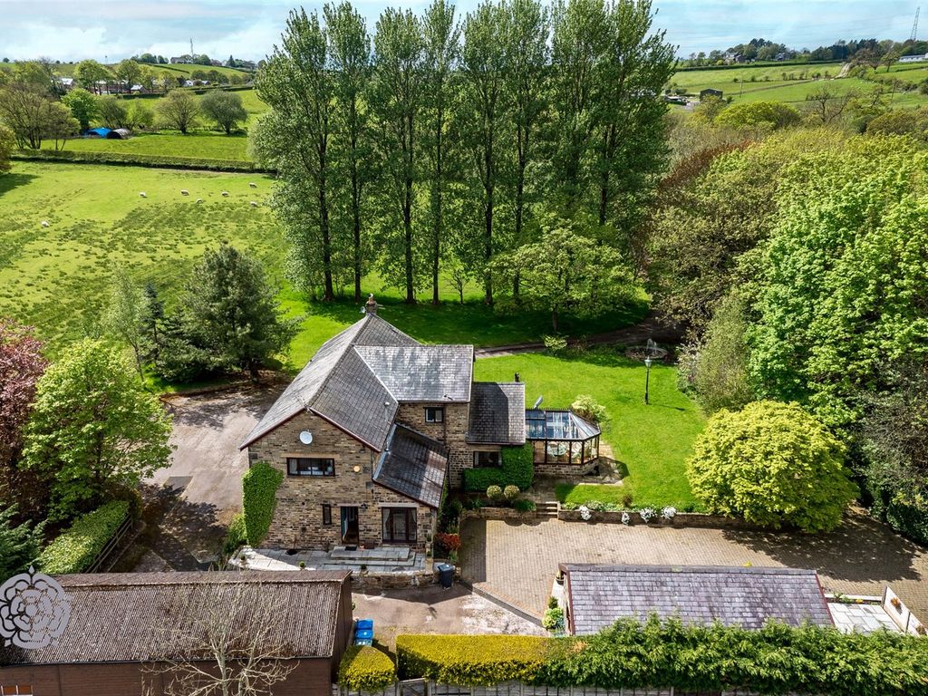 4 Bed Detached House For Sale In Bradshaw Road Tottington Bury