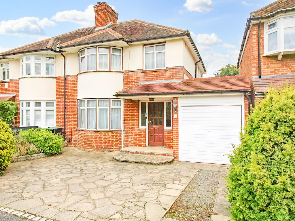 3 Bed Semi Detached House For Sale In Elmbridge Avenue Surbiton Kt5 £