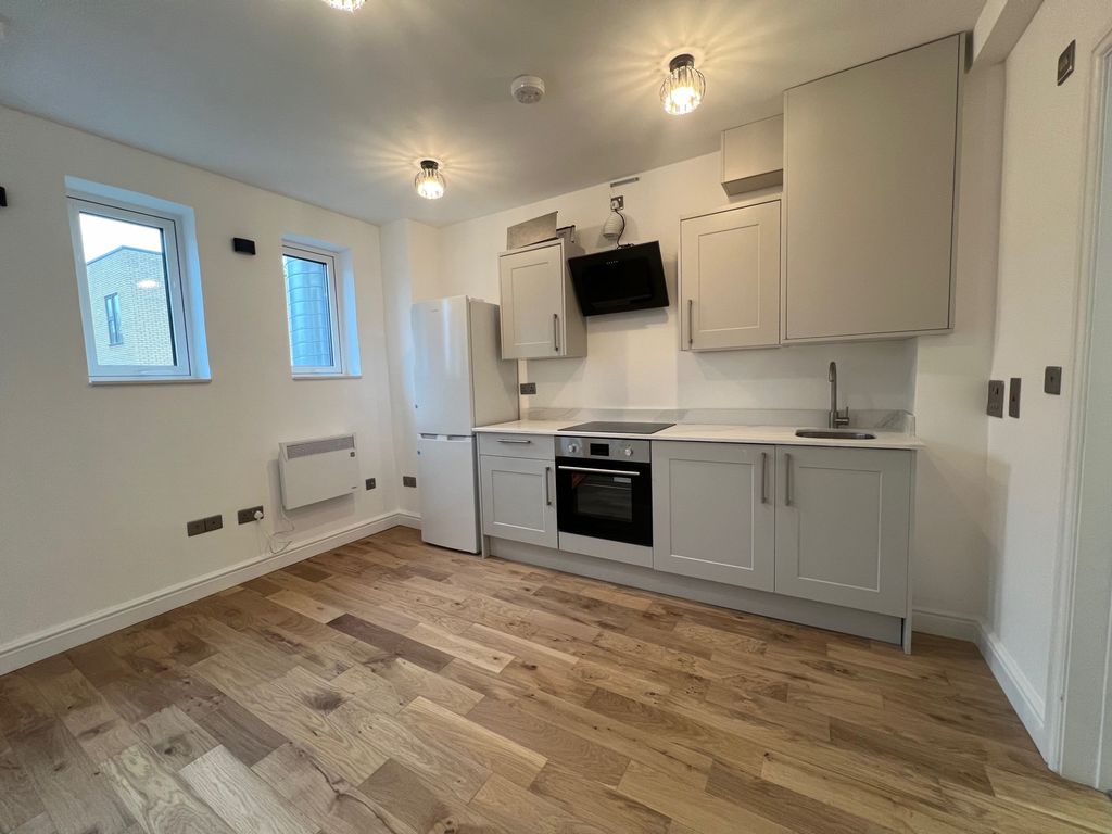Studio to rent in Mare Street, Hackney E8, £1,200 pcm - Zoopla
