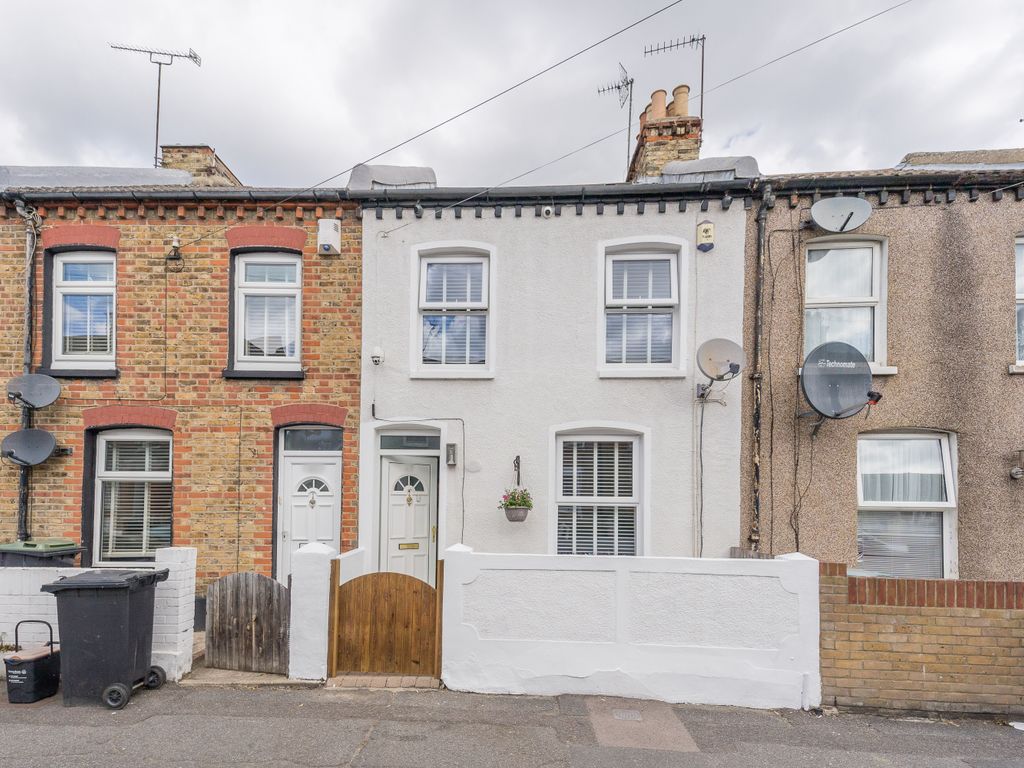 2 bed terraced house for sale in Raphael Road, Gravesend, Kent DA12 - Zoopla