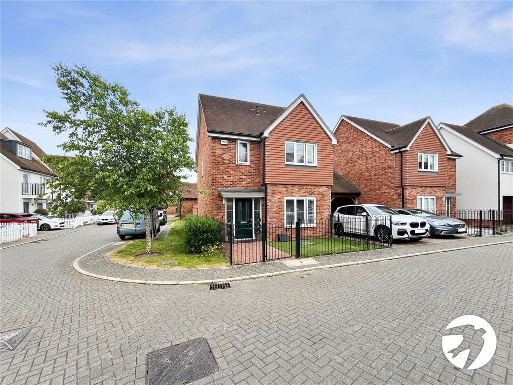 3 bed detached house to rent in Barge Walk, Wouldham, Rochester, Kent ...