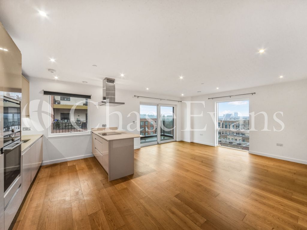 3 bed flat to rent in Poplar House, Colindale Gardens, London NW9, £ ...