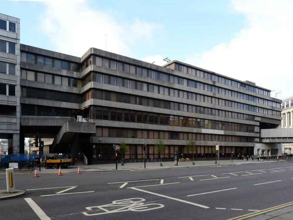 Office to let in Puddle Dock, London EC4V, £6,000 pa - Zoopla