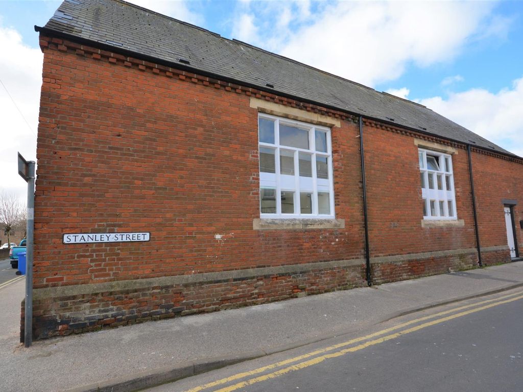 1 bed maisonette for sale in Stanley Street, Lowestoft, Suffolk NR32, £ ...