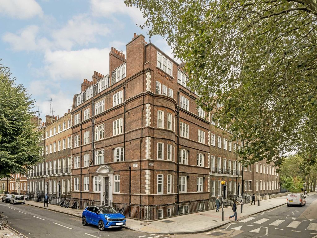 2 bed flat to rent in Handel Street, London WC1N, £2,600 pcm - Zoopla