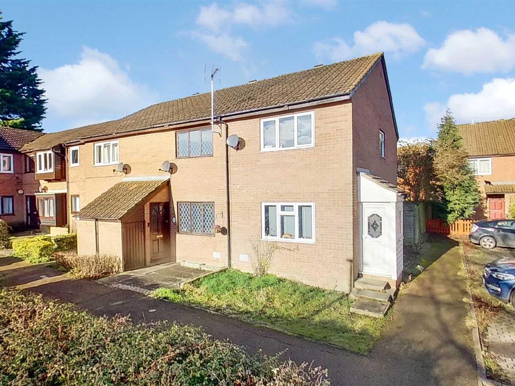 2 Bed Terraced House To Rent In Denmead Two Mile Ash Milton Keynes