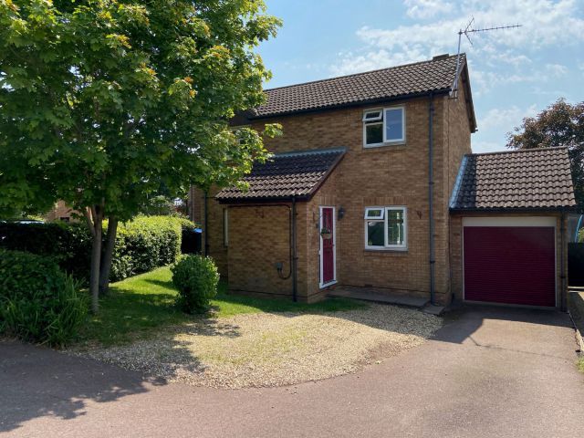 3 Bed Detached House For Sale In Whaddon Close West Hunsbury