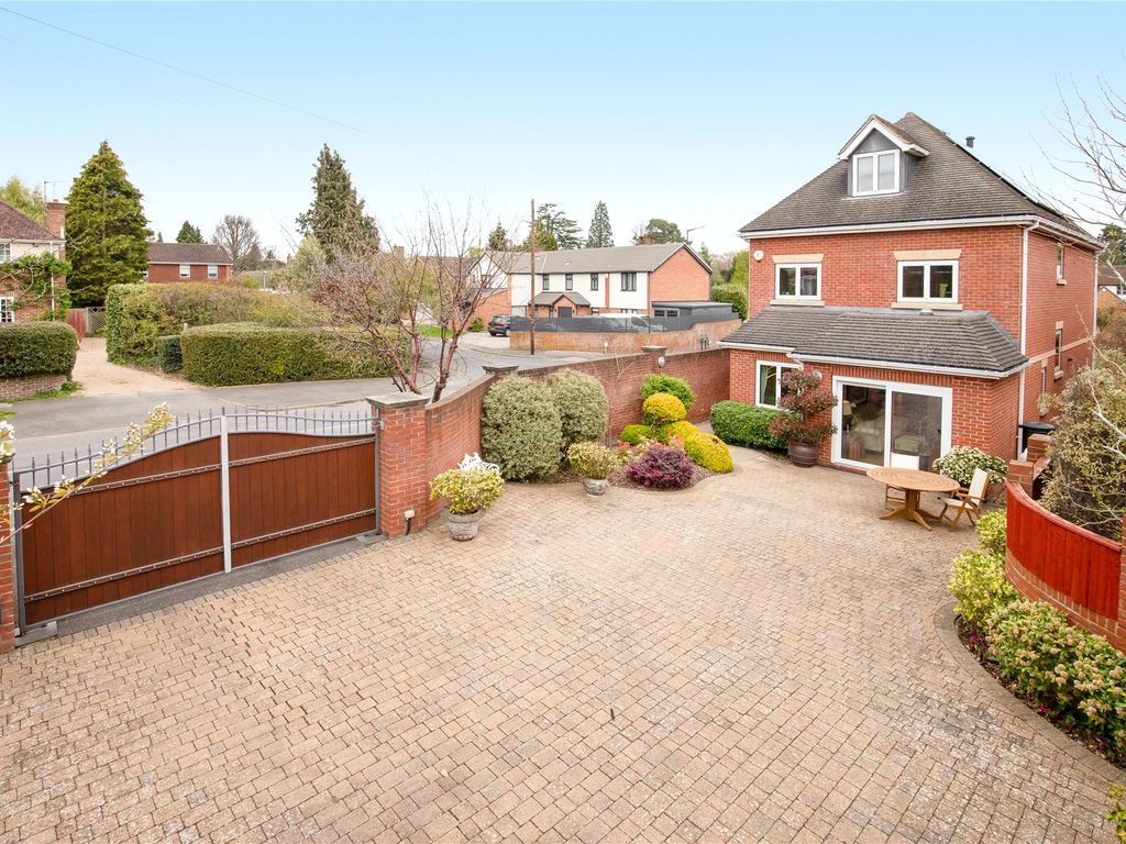 5 bed detached house for sale in Harvest Hill Road, Maidenhead ...