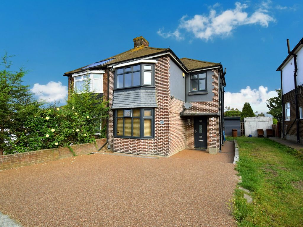 3 Bed Semi Detached House For Sale In Birling Avenue Rainham Rainham