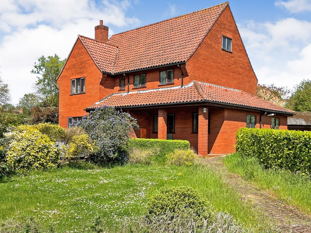 5 bed detached house for sale in Glatton Ways, Glatton, Huntingdon PE28 ...