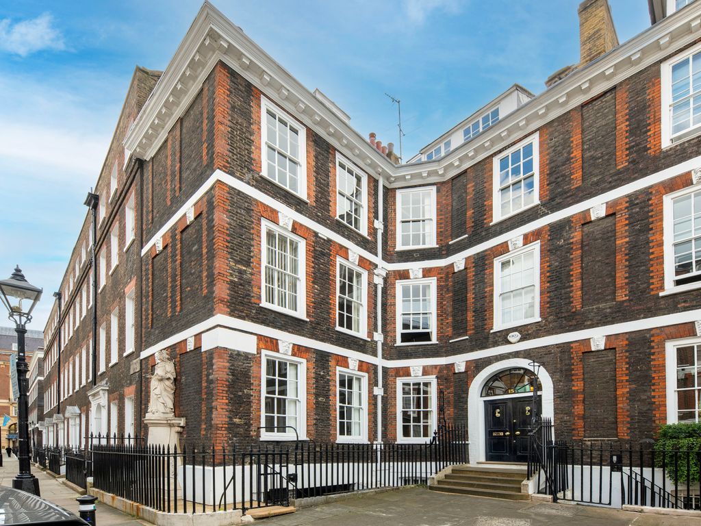 Office to let in Queen Annes Gate, London SW1H, £34,000 pa - Zoopla