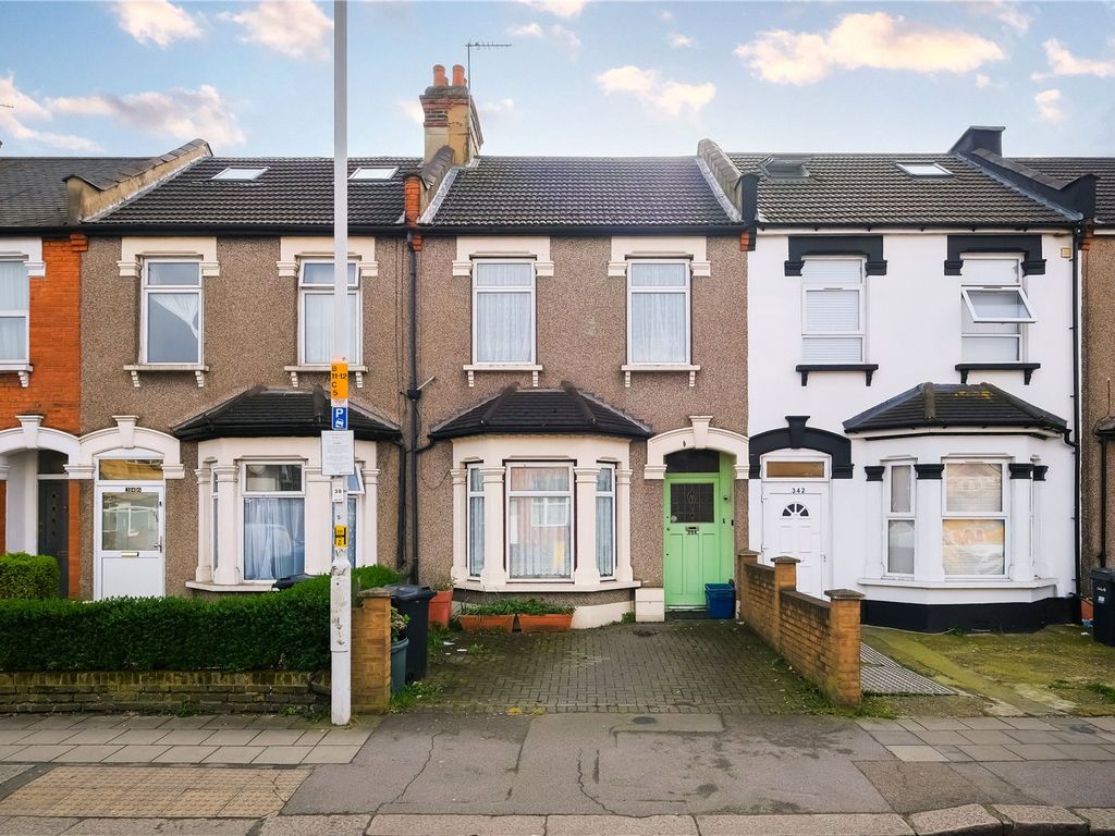 3 Bed Terraced House For Sale In Green Lane Seven Kings Ilford Ig3 £